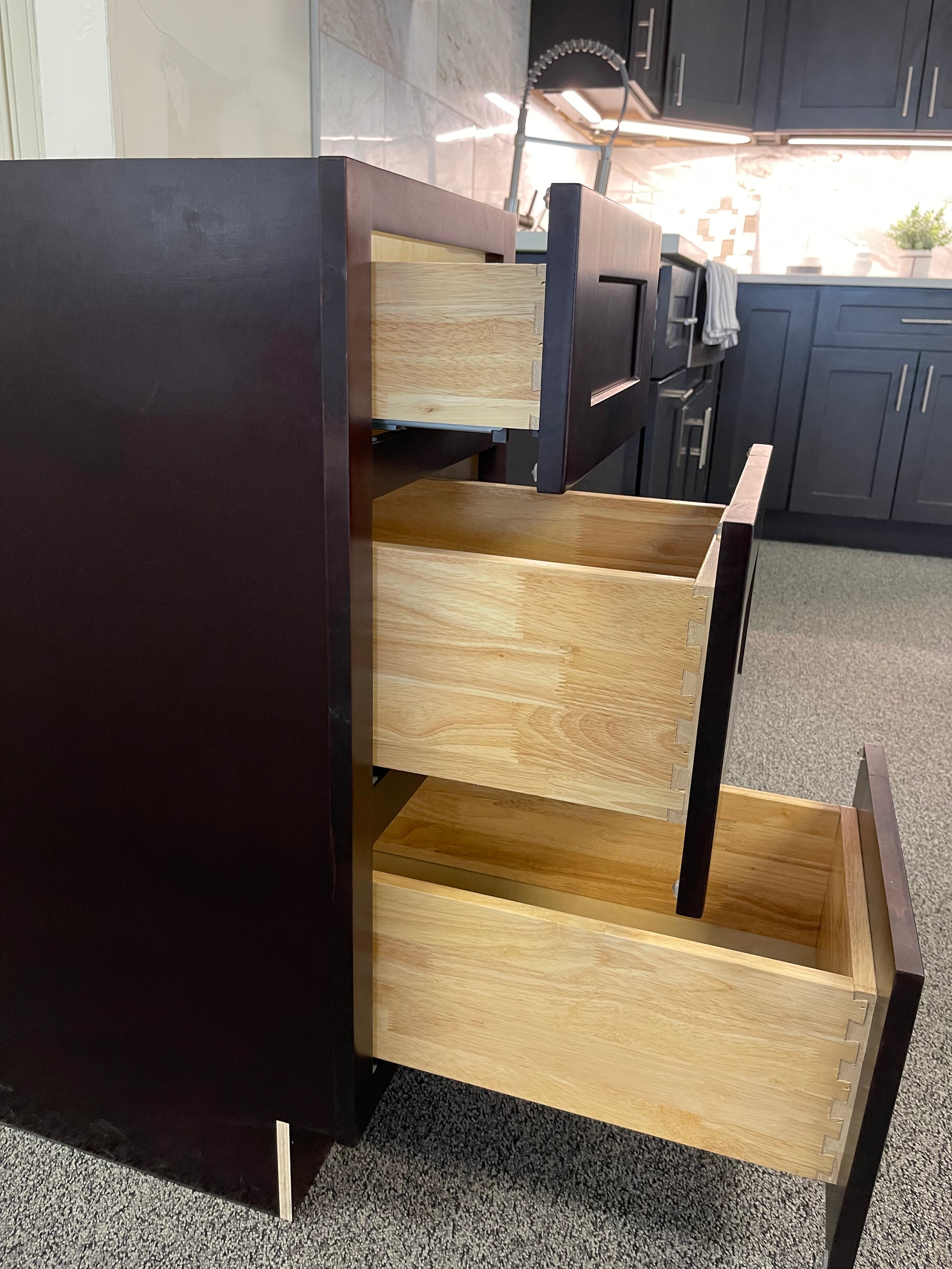 Kitchen Cabinets, Bathroom Vanities, and More! – Denver Cabinet Express